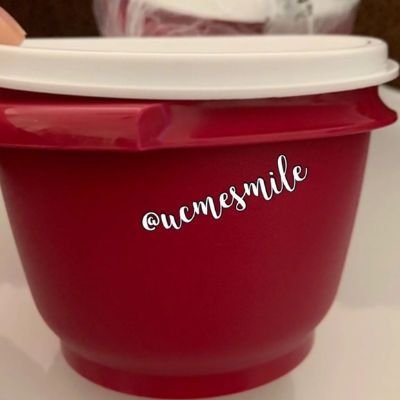 Tupperware | Kitchen | Tupperware Classic Servalier Bowls With Seals ...